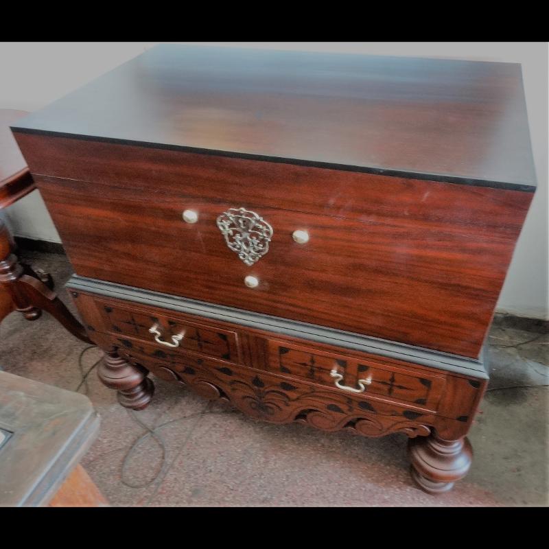 ANTIQUE FURNITURE SRI LANKA